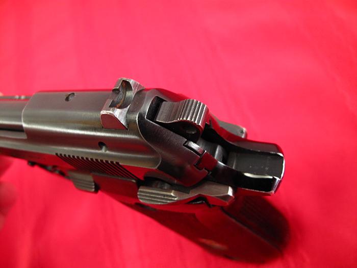 Beretta - Model 82-B 7,65mm .32 Acp...Rather Scarce Pistol, Mfd. 1981 ...