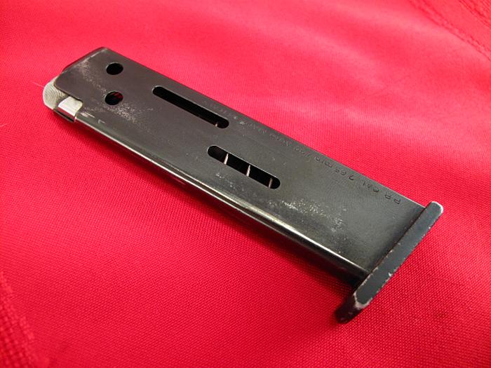 Beretta - Model 82-B 7,65mm .32 Acp...Rather Scarce Pistol, Mfd. 1981 ...