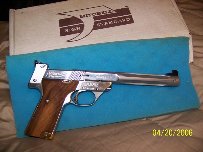 Mitchell High Standard Mitchell Arms Trophy 2 Target Pistol 22 Cal For ...