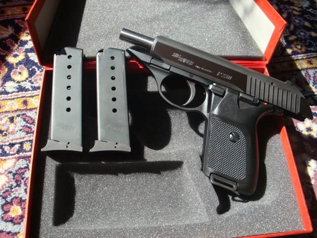 Sig Sauer P230 In 7.65mm (.32acp) For Sale at GunAuction.com - 9092617