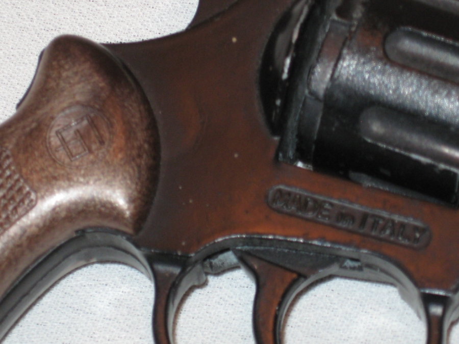 Sprint Starter Pistol Made In Italy For Sale at GunAuction.com - 13006066