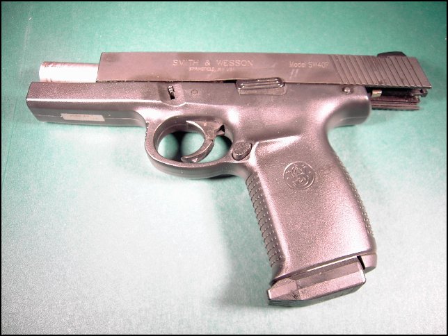 Smith & Wesson Sw40f- .40 Cal. - 99- Excellent- Free Shipping For Sale ...