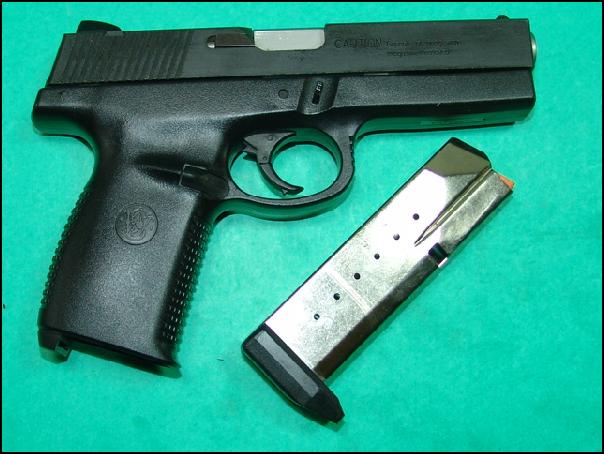 S & W Smith & Wesson Sigma 40f .40 S&W Cal. - New In Case For Sale at ...