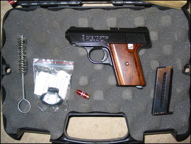 Davis Industries Davis P32 Chrome/Black .32acp Semi-Autos-Extras For ...