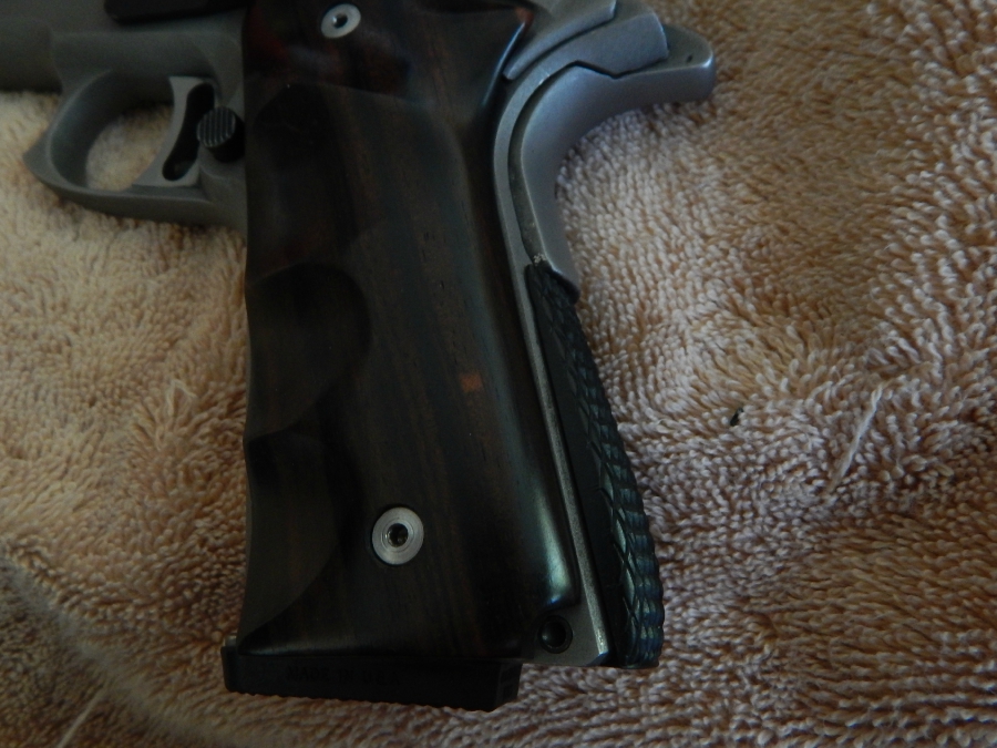 Colt 1911 - Pachmayr Rubber Mainspring Housing For Sale at GunAuction ...