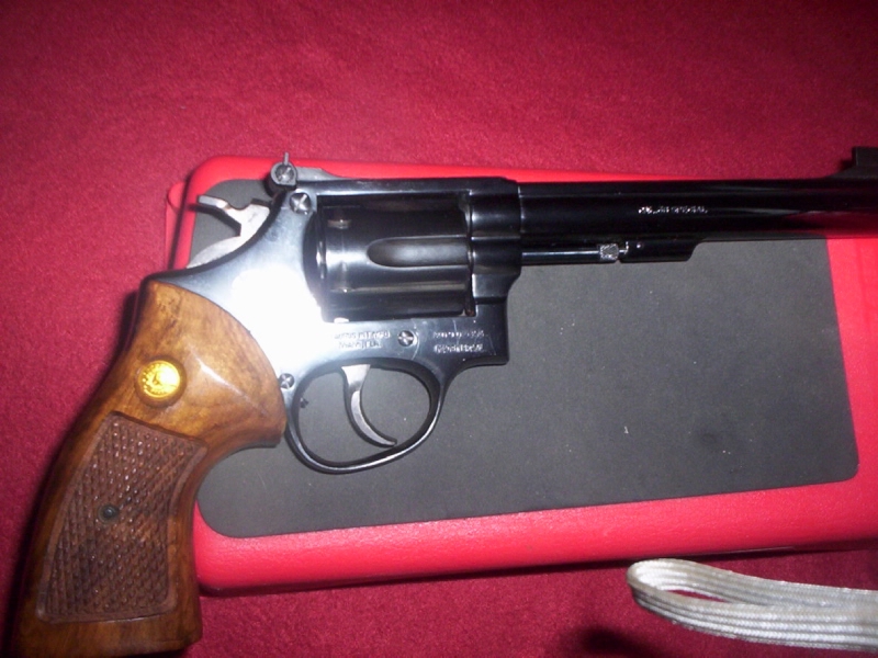 Taurus Model 86 In 38 Special For Sale at GunAuction.com - 10592237