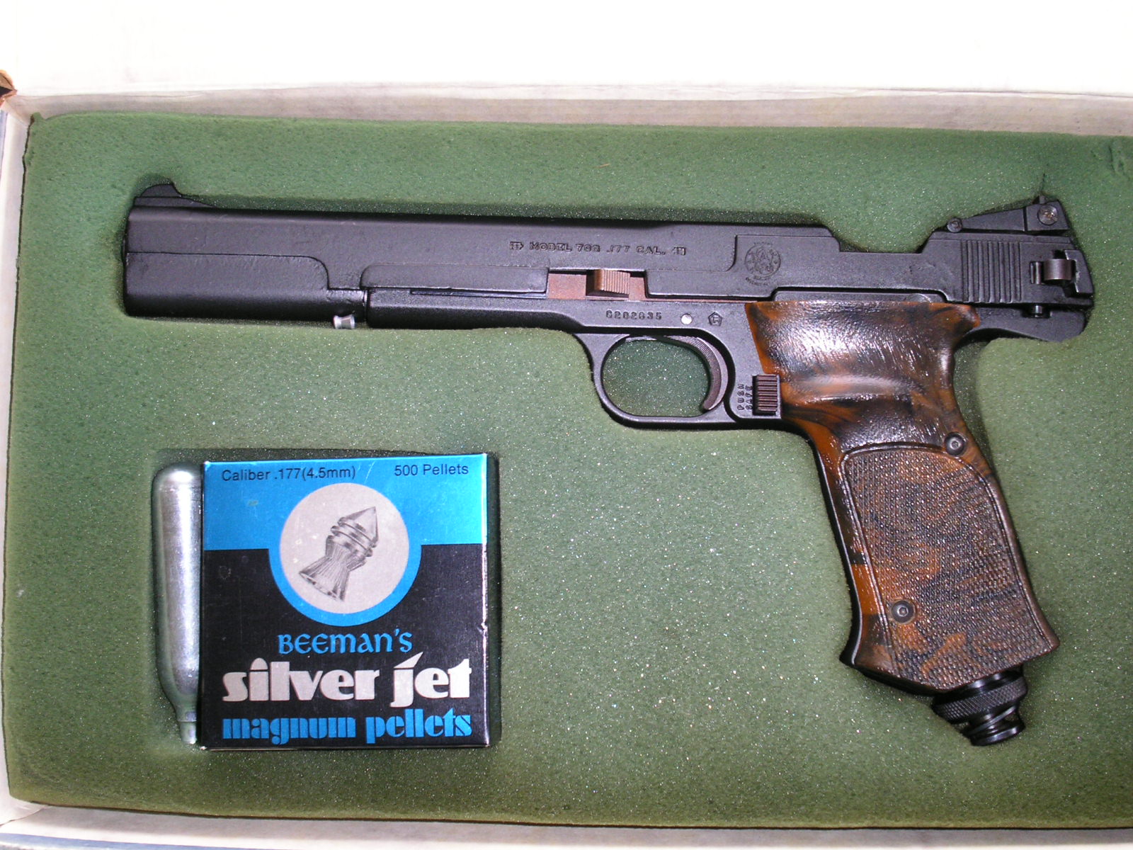 Smith & Wesson Model 79g .177 Caliber For Sale at GunAuction.com - 5628777