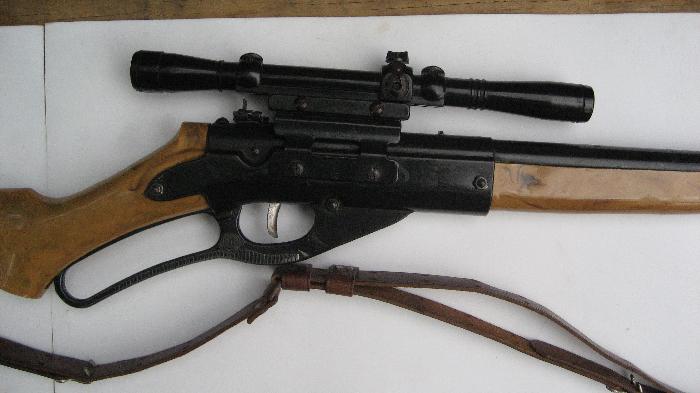 Daisy Model 98 Eagle 850 Shot Bb Rifle W/Scope For Sale at GunAuction ...