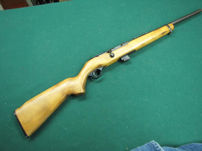 Mossberg New Haven 240c 22 Lr For Sale at GunAuction.com - 9481546