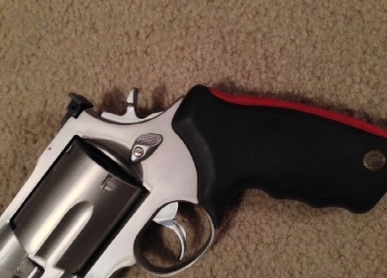 Taurus , Raging Bull, Caliber .500mag.Weight 72 For Sale at GunAuction ...