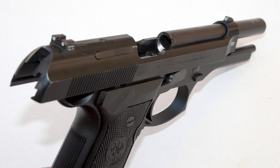 Beretta U.S.A. Corp. Beretta 92d Centurion 9mm Dao Semi-Auto W/4 Mags ...