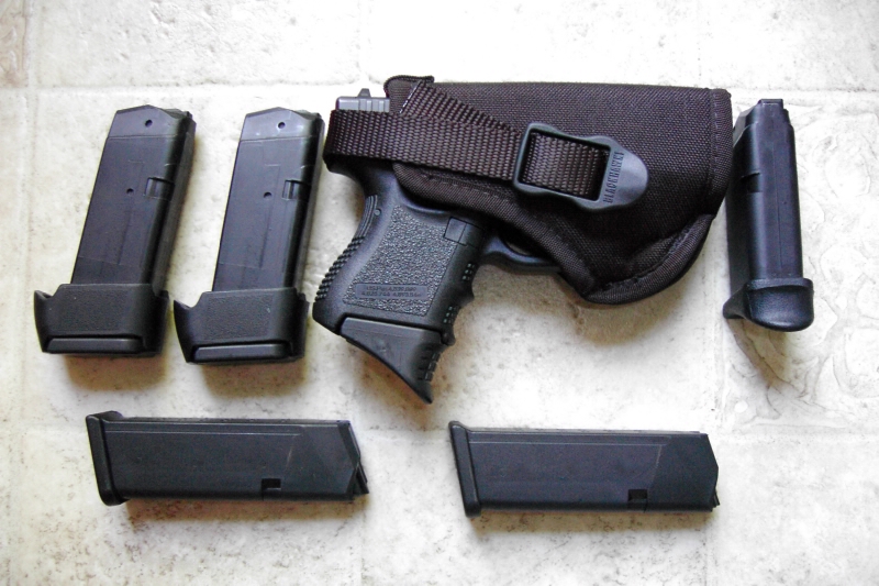 Glock 26 9mm W/Accessories For Sale at GunAuction.com - 10387807