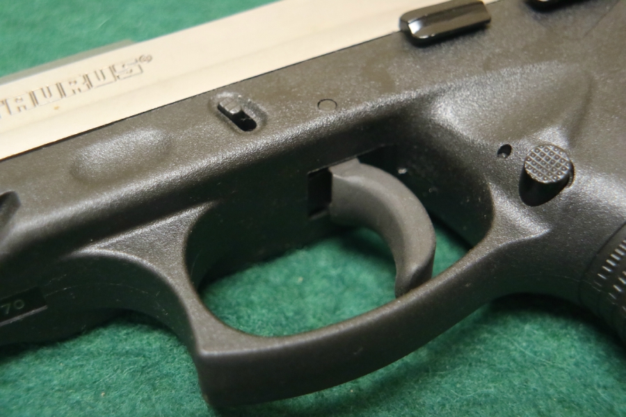 Taurus Pt840 - #1-840049c - #Sfp70770 .40 S&W For Sale at GunAuction ...