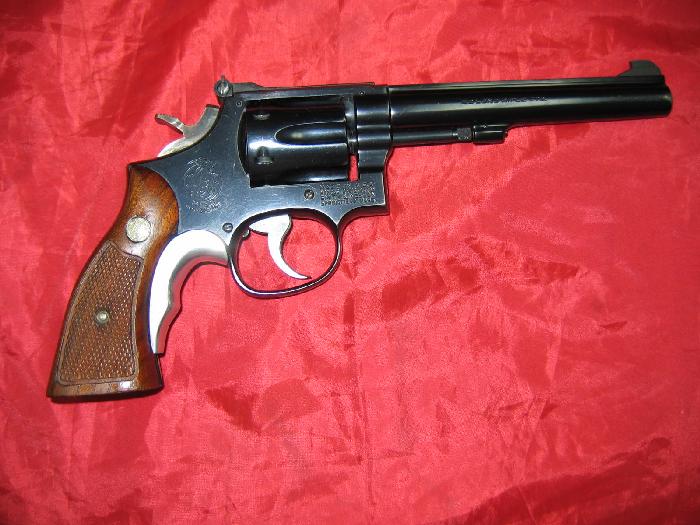 Smith & Wesson MODEL 17-4 .22 LONG RIFLE CTG. REVOLVER
