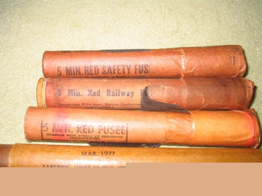 Old Railroad Flare Signal Flares Yellow & Red For Sale at GunAuction ...