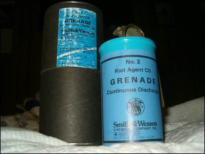 Smith & Wesson No. 2 Riot Agent Cs Gas Grenade For Sale at GunAuction ...