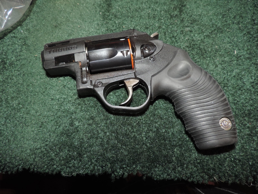 Taurus 85 Poly 38 Special No Reserve For Sale at GunAuction.com - 13070284